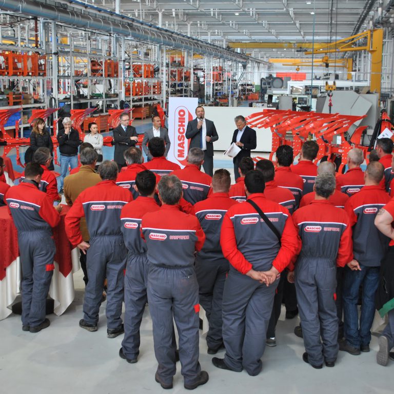 La 'Moro Pietro Meccanica' diventa MASCHIO ARATRI Srl | TRATTORI Web ...