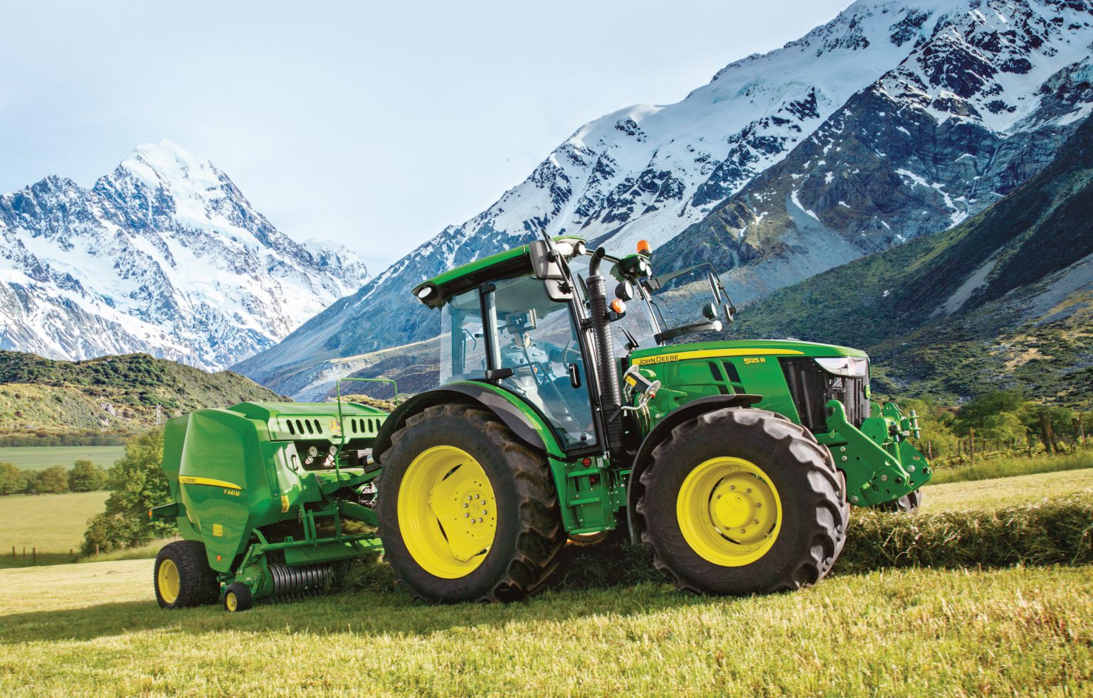 John Deere 5R, 5M e 5E. Il salto triplo del Cervo nel segmento 'utility ...