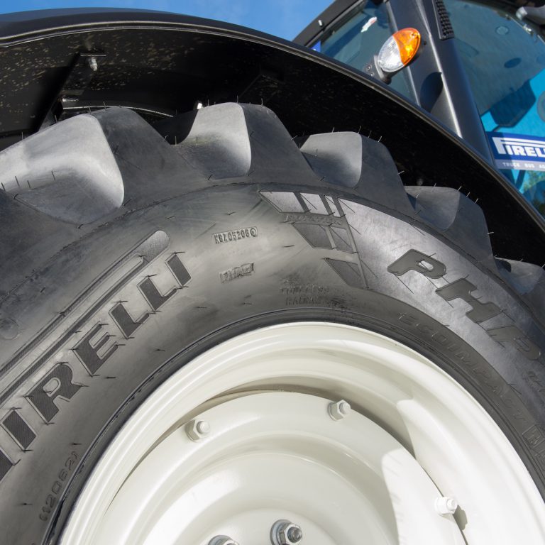 Pneumatici agricoli Pirelli, il nuovo capitolo targato Prometeon ...