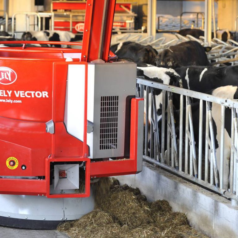 Lely Vector, installato il sistema di alimentazione automatica numero ...