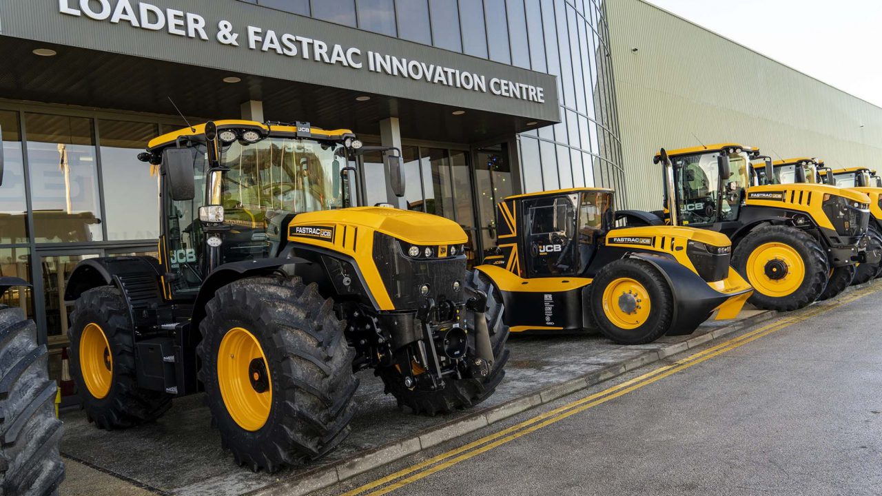 JCB, non solo telescopici: ecco le gamme di macchinari AGRI