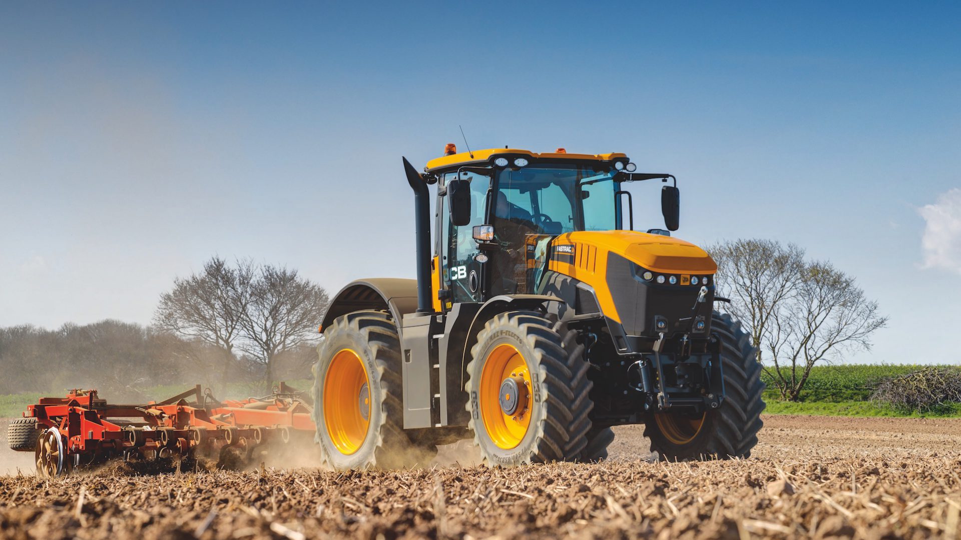 Nuovi JCB Fastrac, motori Stage V e chassis evoluti