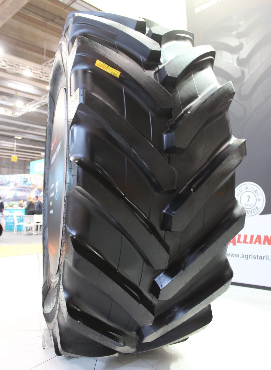 AGRI STAR II, la nuova generazione di pneumatici Alliance