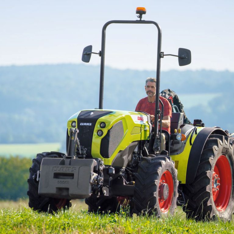 CLAAS svela la nuova gamma di trattori specializzati NEXOS
