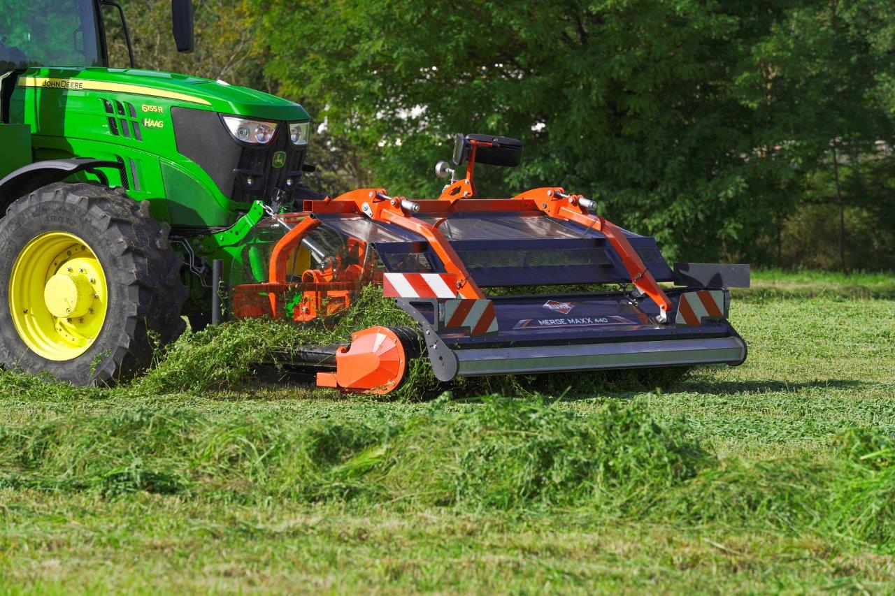 Kuhn MERGE MAXX 440F, ampliata la gamma di andanatori