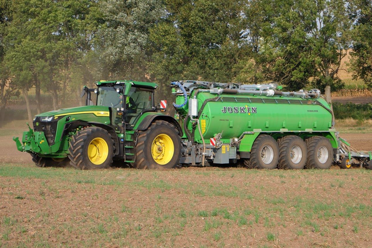 John Deere non scherza sull'elettrico: potenziata la produzione di batterie