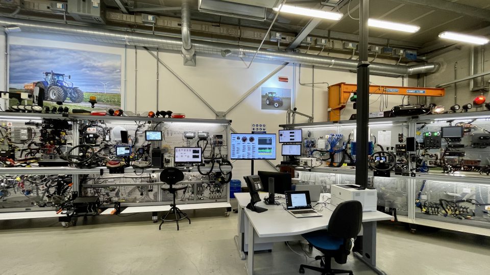 CNH Industrial inaugura a Modena il Dynamic Simulator Center