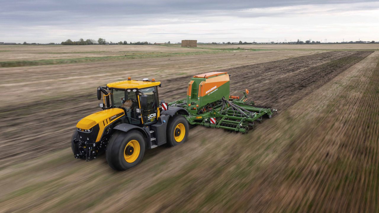 Fastrac "ICON", i nuovi trattori JCB con tecnologie all'avanguardia