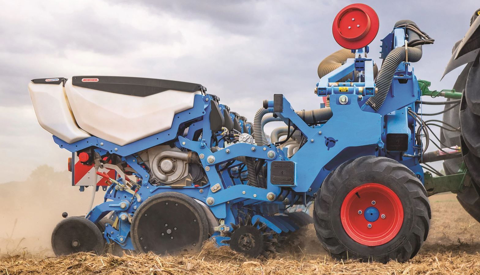 ValoTerra, la seminatrice elettrica di Monosem. Tante le nuove tecnologie