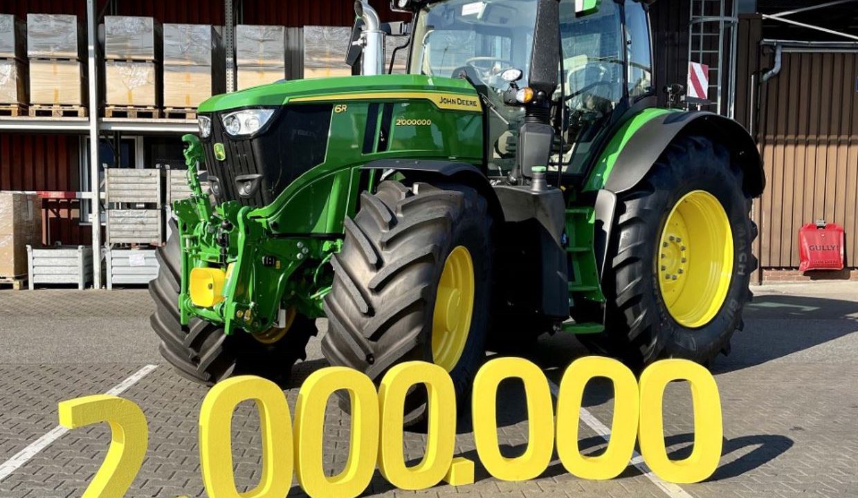 John Deere festeggia i 2 milioni di trattori prodotti a Mannheim