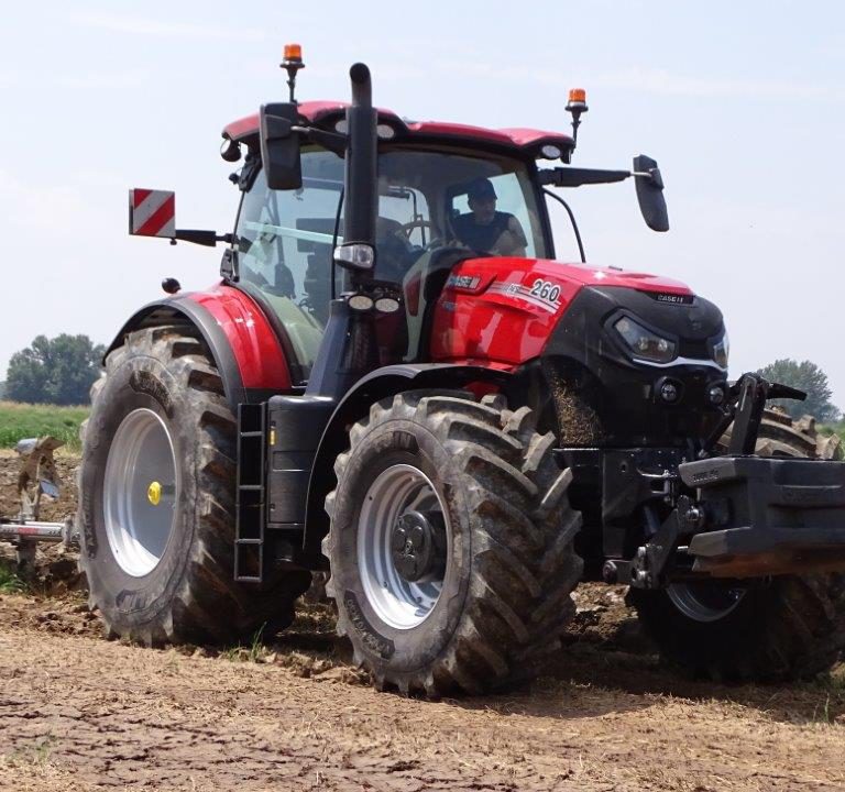 Case IH Puma 260 CVXDrive, più potente e più robusto. La prova