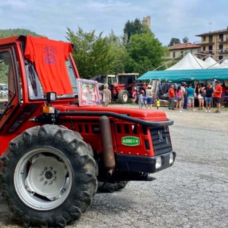 Roburent, 50 trattori alla festa agricola. Grande affluenza