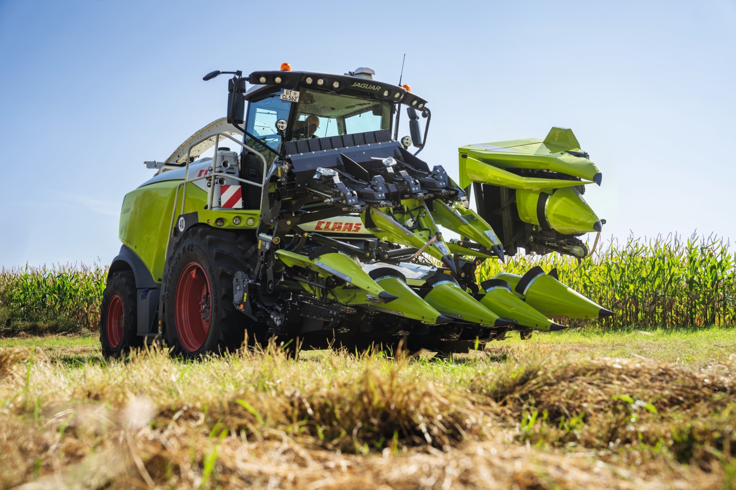Jaguar 800 e 900, novità su tutta la linea per le trince Claas