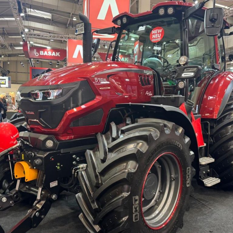 Basak 5165 Red Power, il nuovo trattore da 170 cv
